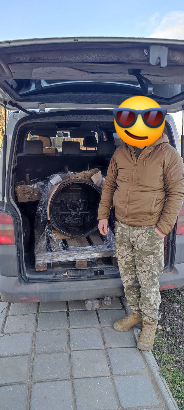 The gunners of the 406th brigade thank you for the checkpoint for KRAZ ...